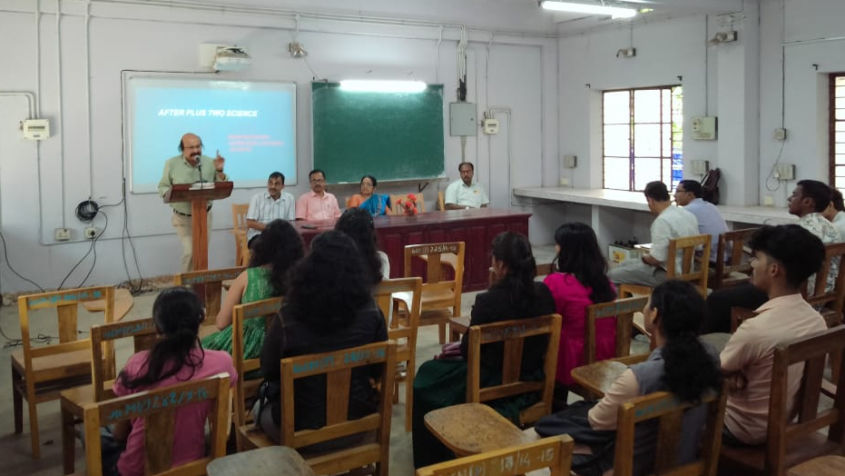 CIGI Conducts Career Program for Plus Two Science Students at Govt ...