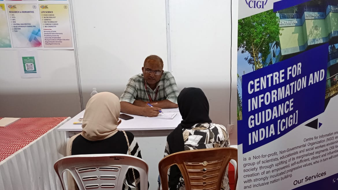 CIGI hosted a career stall at the madhyamam educafe,Malappuram